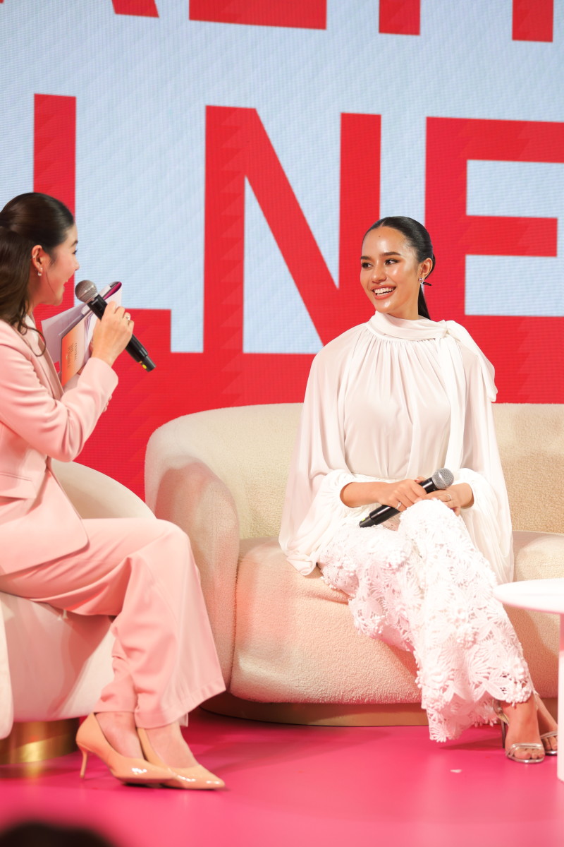 Miss World Opal Suchata Promotes Women’s Health at Central World ...